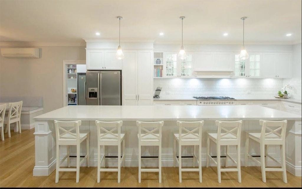 Queensland Family Showcase Incredible Wealth With Massive Seven-Stool ...